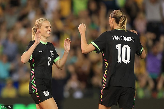 Nathan Cleary cheers on girlfriend Mary Fowler after heartwarming ...