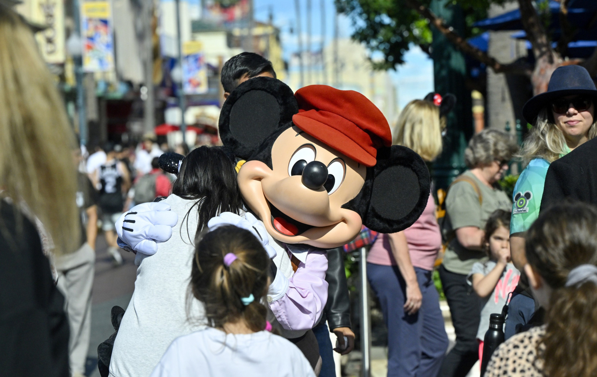 The most bizarre Disney park rules employees must follow