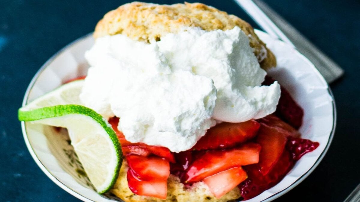 15 Classic Southern Desserts Still Served Across the South