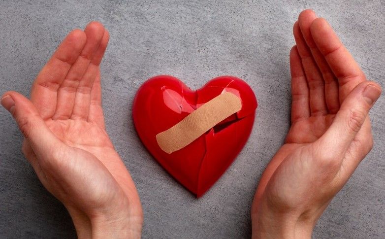 3 Cara Elegan Hadapi Perselingkuhan, Skakmat Pasangan yang Main Serong ...