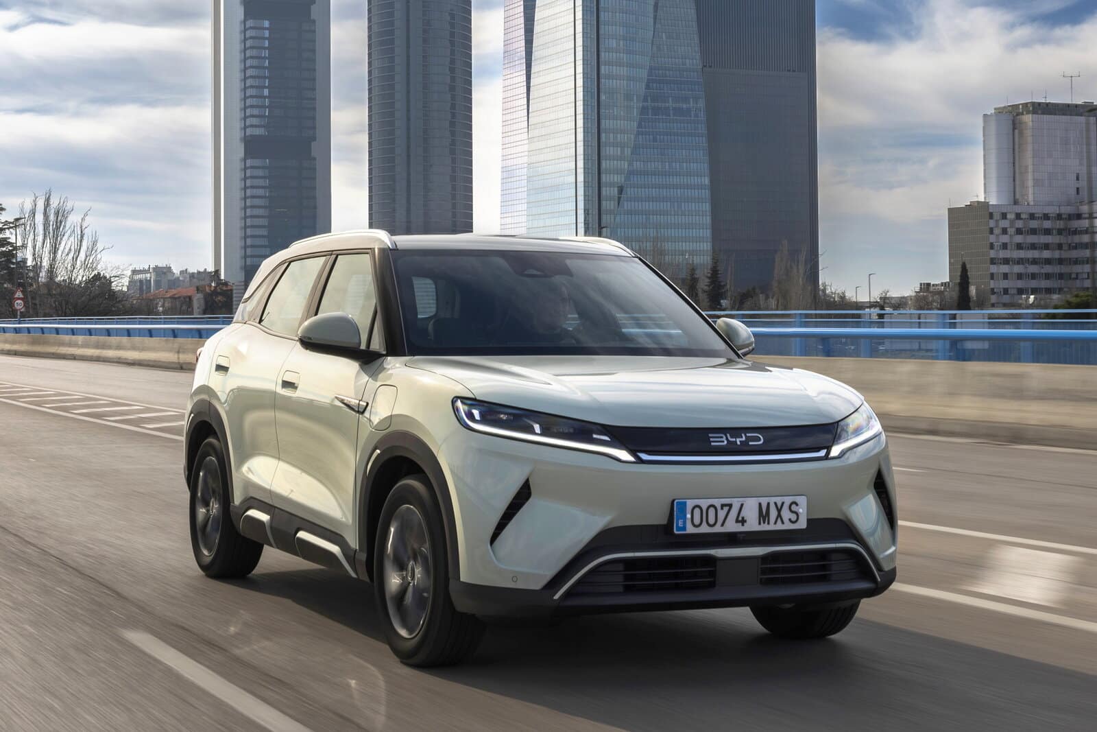 BYD Atto 2 2025: prezzo, foto, dimensioni, interni