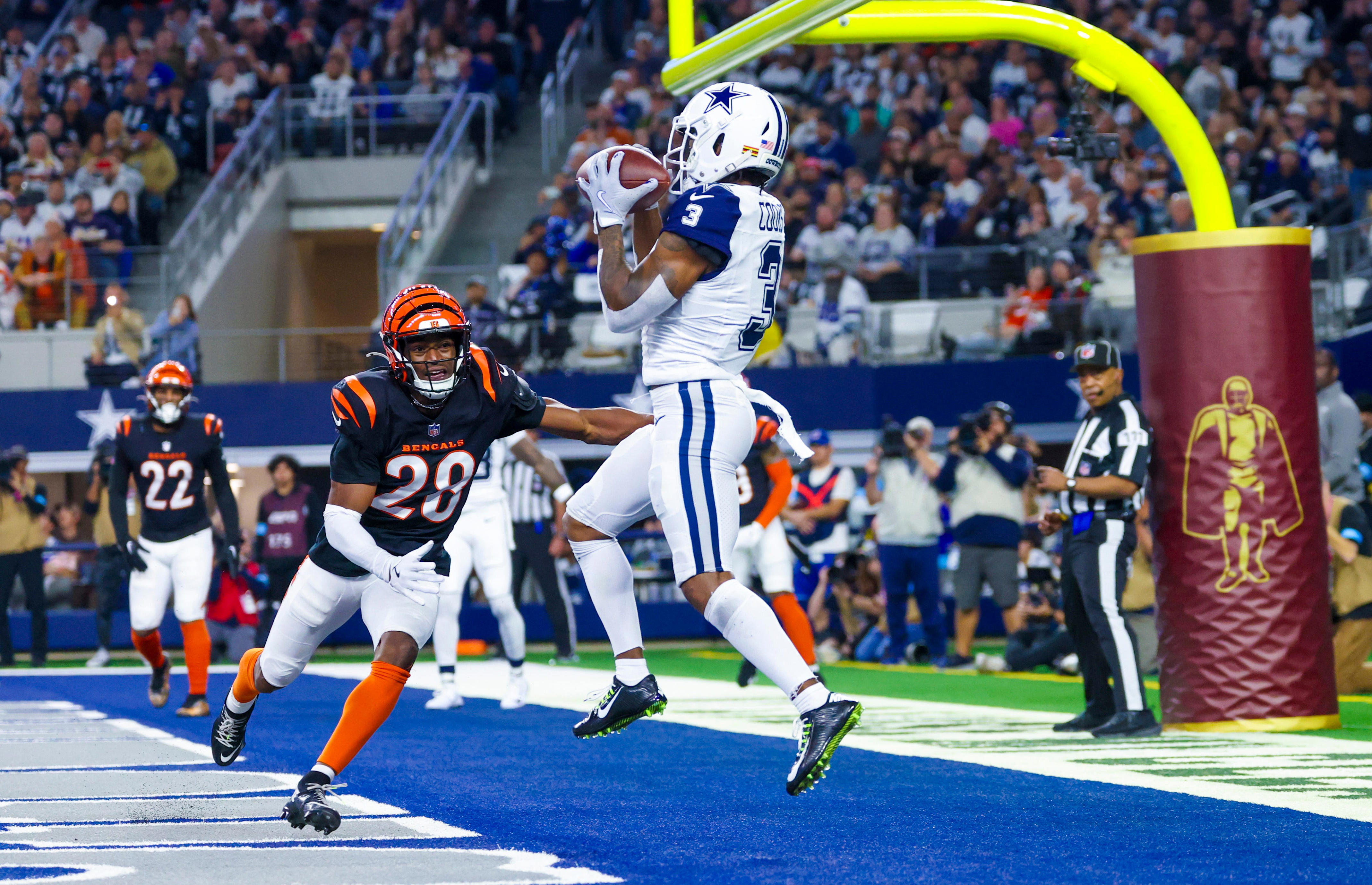 What does Saints' two-year contract with wide receiver Brandin Cooks ...