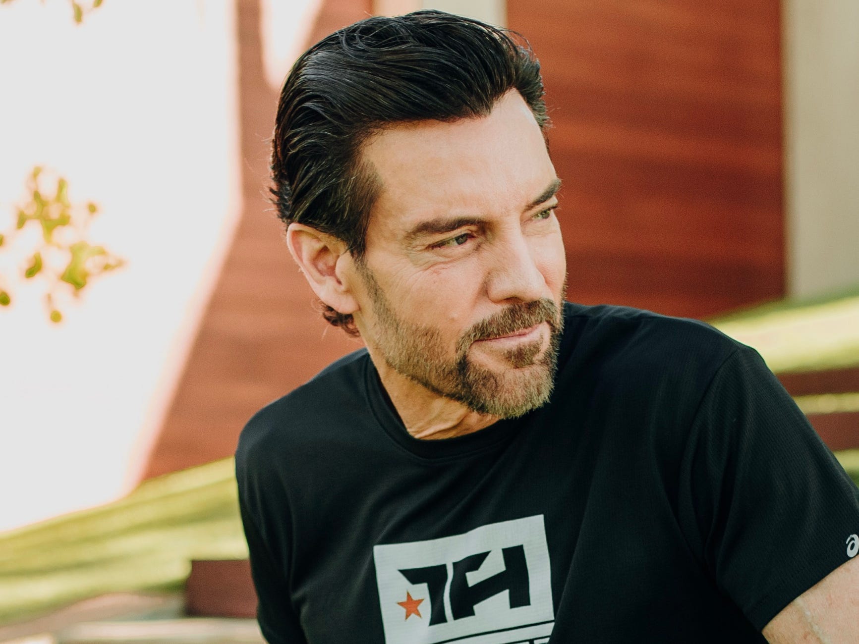 P90X trainer Tony Horton is in the best shape of his life at 66. Here ...