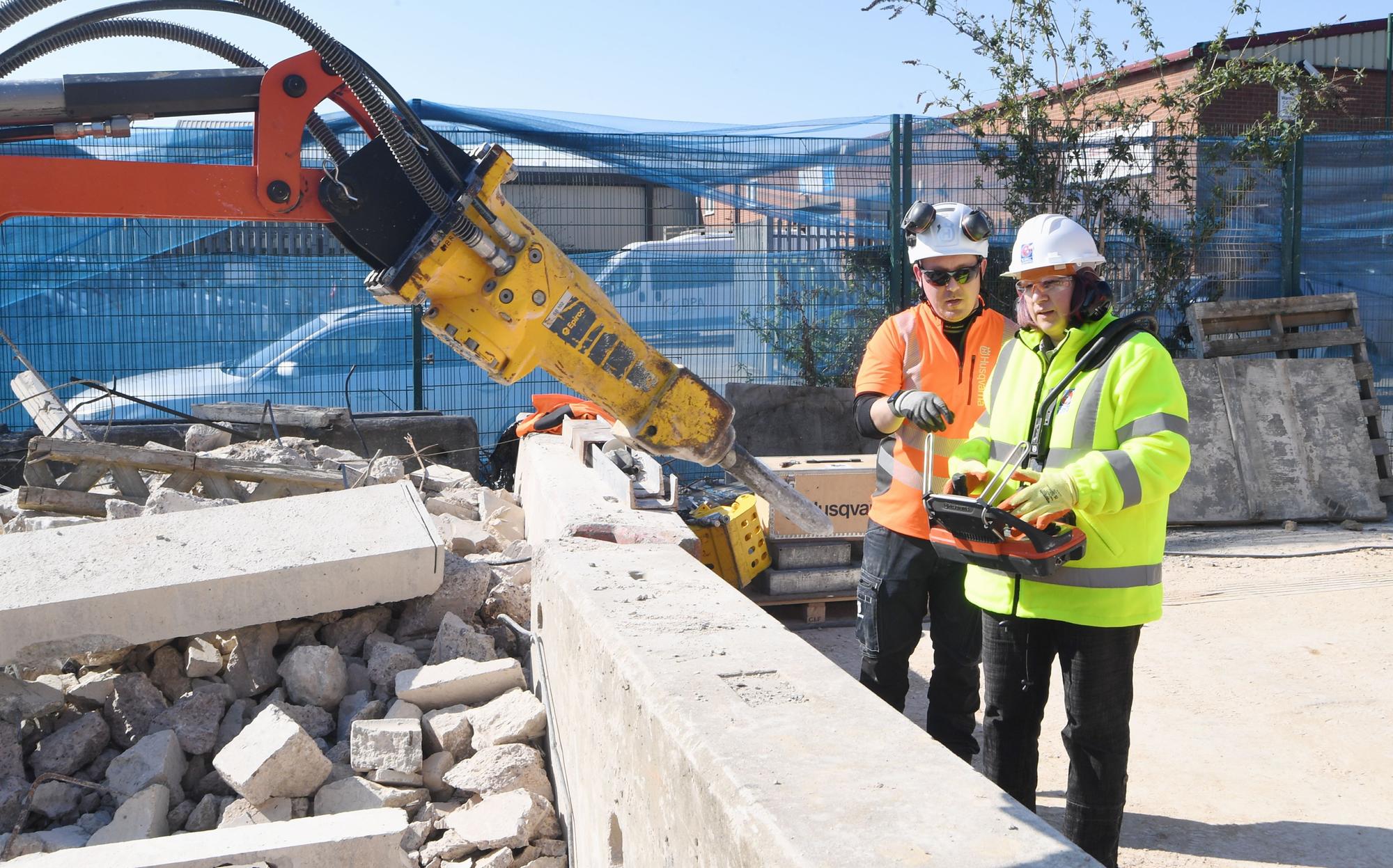 Notts teens sample remote demolition as part of East Mids recruitment ...