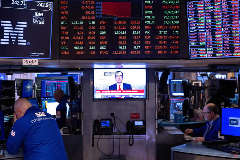 Q&A: Worried about your 401k, investments after Trump's tariffs? Here's some expert advice