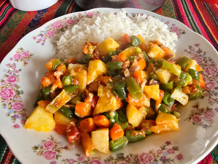 I want to lose 30 pounds and improve my heart health. A dietitian said ...