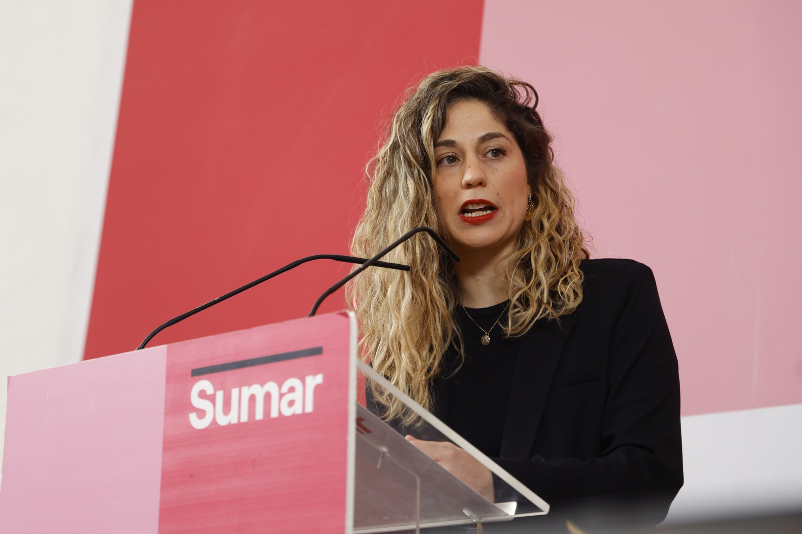 Sumar exige a Feijóo que aclare si está "con Europa y España" o "con ...