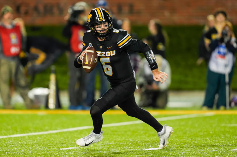 Former Notre Dame starting quarterback Drew Pyne has found his new home ...