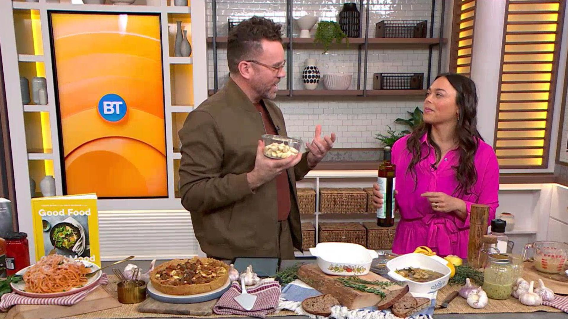 Celebrate National Garlic Month with these delicious (and healthy ...