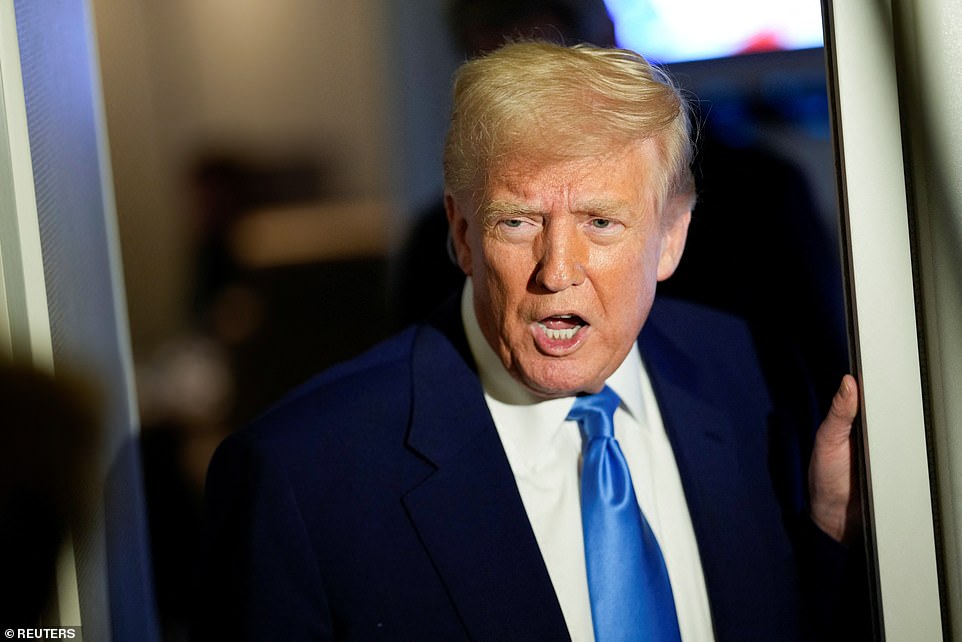 Trump berates Bloomberg reporter over tariffs question