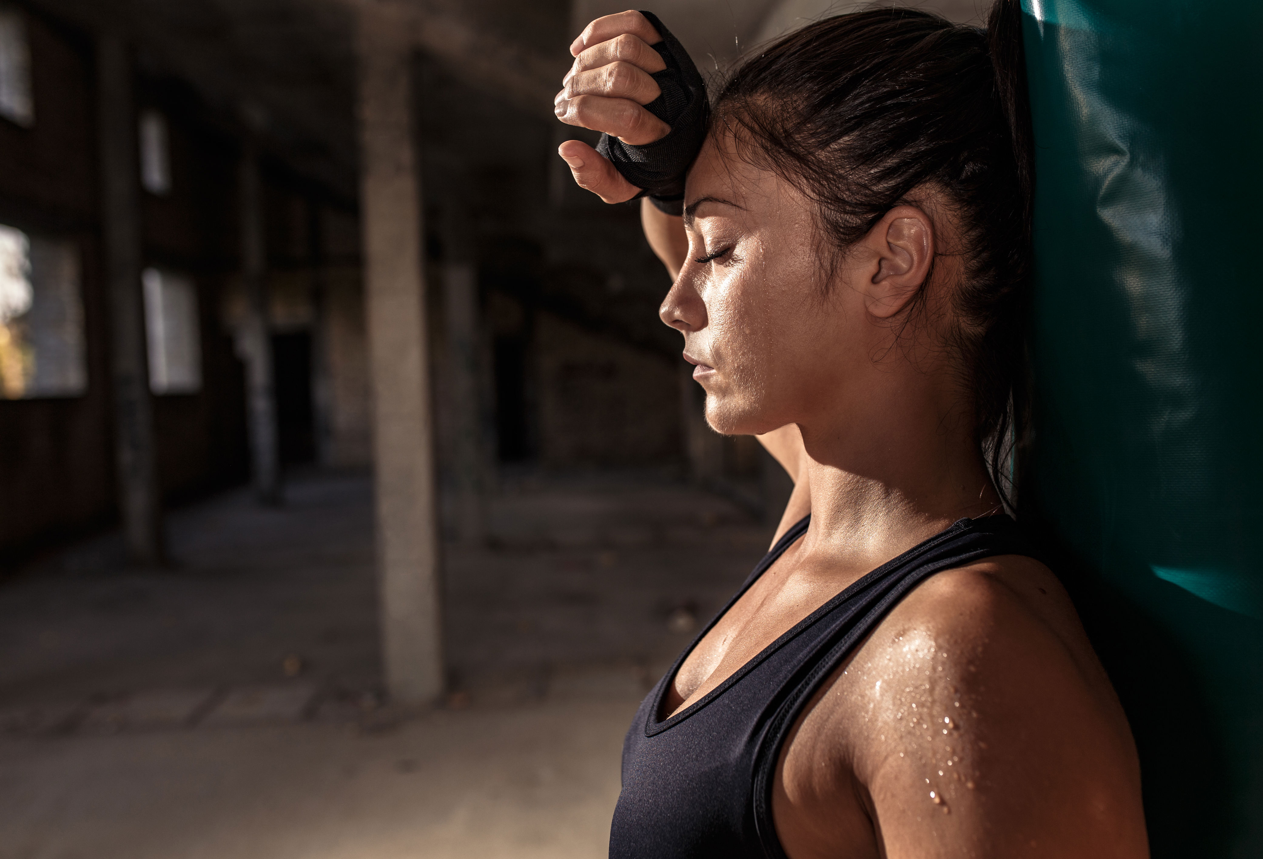 Een snelle full-body work-out voor thuis? Dat doe je met déze ...