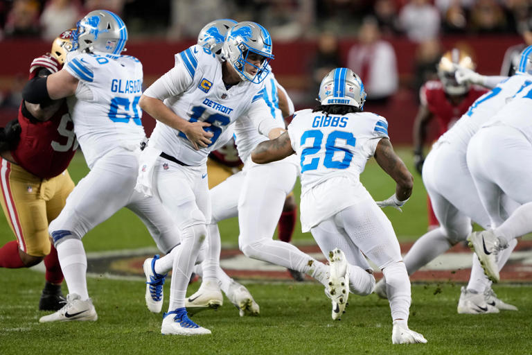 The Lions offense was last in the NFL in using the pistol formation