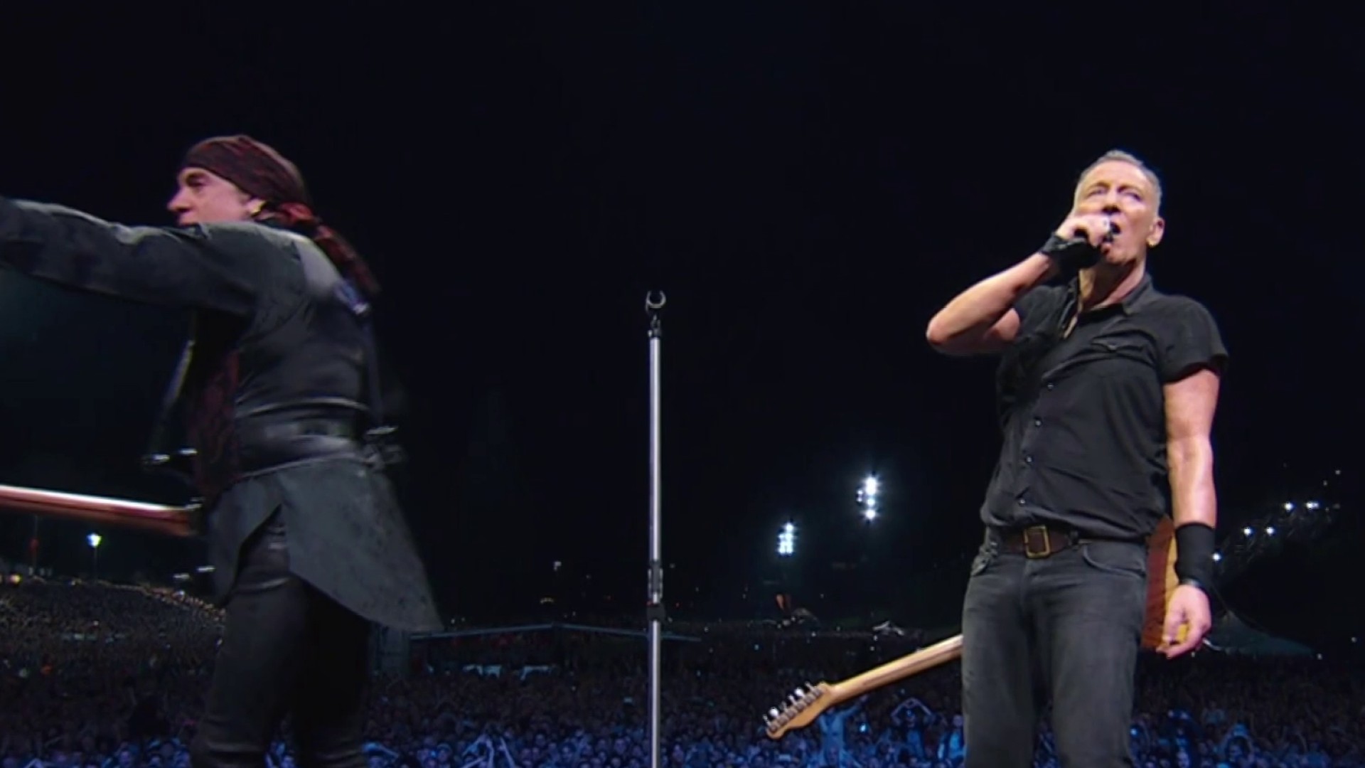 'The intimacy, the energy': Documentary 'Road Diary' captures Bruce on ...