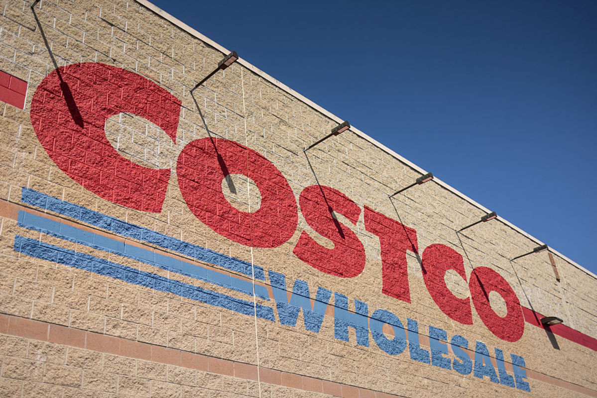 Costco CEO Sends Bold Warning Over Issue All Shoppers Need to Know About