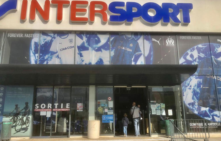 « Mais alors, t’as joué avec Xavi ? »… On a zoné à l’Intersport où ...