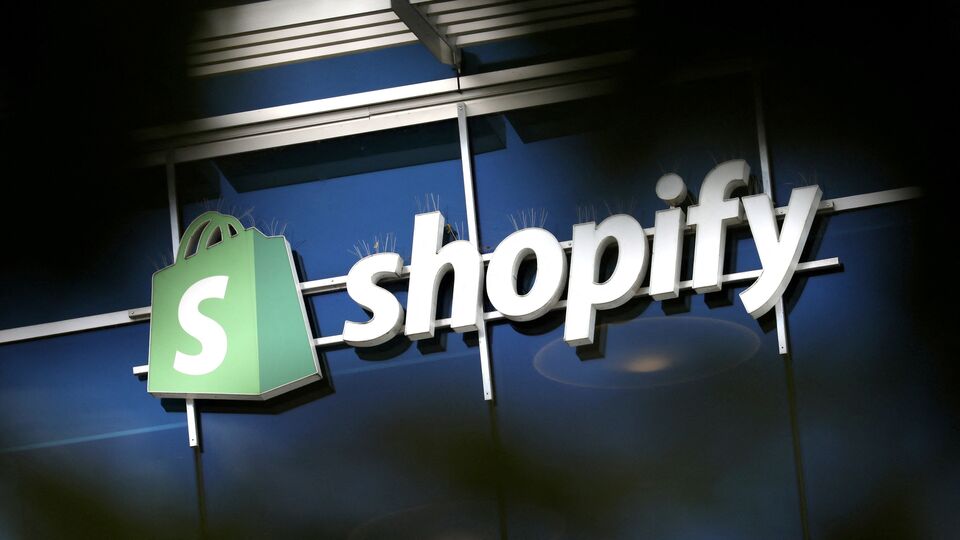 Shopify makes use of AI ‘baseline expectation’: ‘Learn, adapt as a team ...