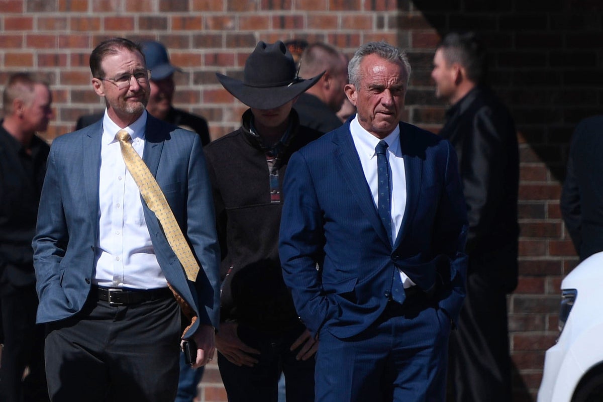 RFK Jr praises anti-vaxxer hours after attending funeral of 8-year-old ...