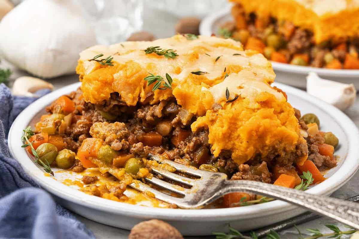 11 Cozy Ground Beef Recipes, So Easy They Practically Cook Themselves
