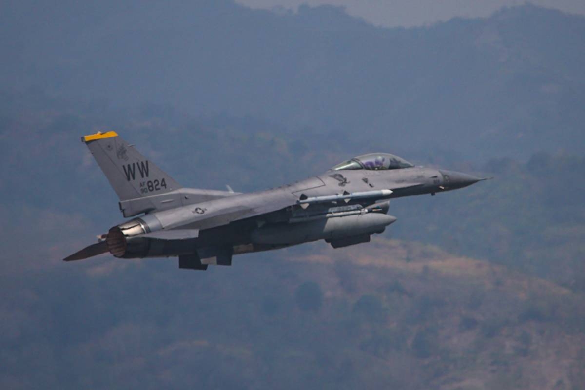 Palace defends acquisition of more air assets