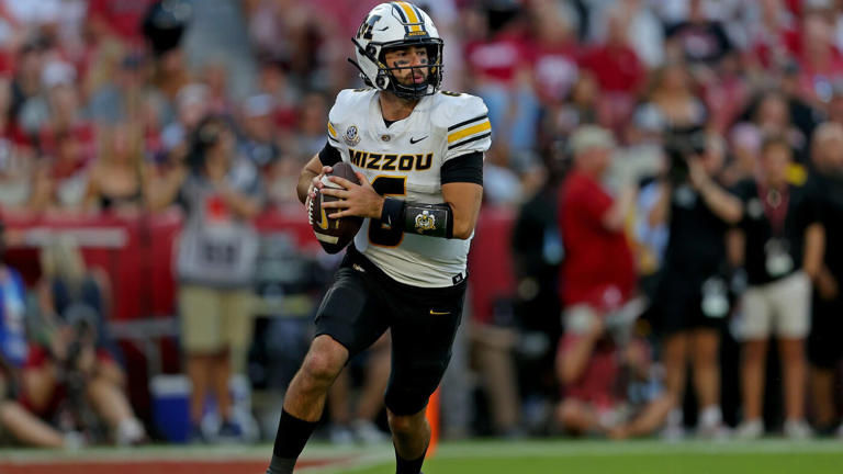 Drew Pyne transfers to Bowling Green: Eddie George adds veteran QB ...