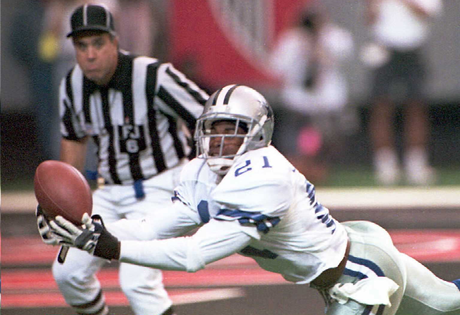 Can Travis Hunter play offense and defense? A look at the modern ...