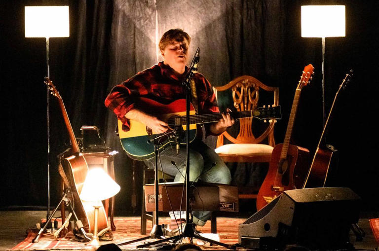 “Parem de usar flashes. Eu avisei, isto pode matar-me. Tenho epilepsia ...