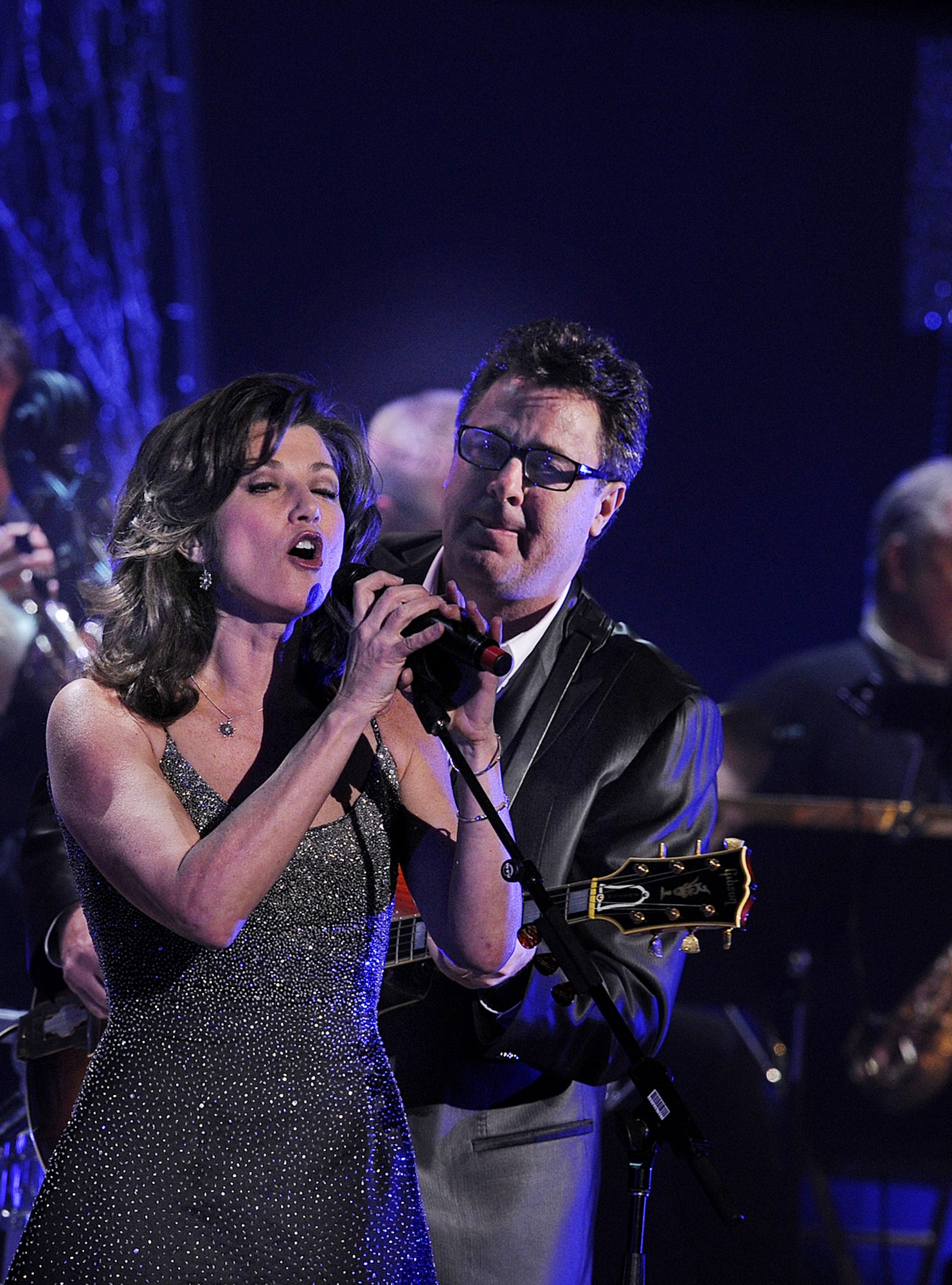 Vince Gill, Amy Grant announce 12-date 'Christmas at the Ryman ...