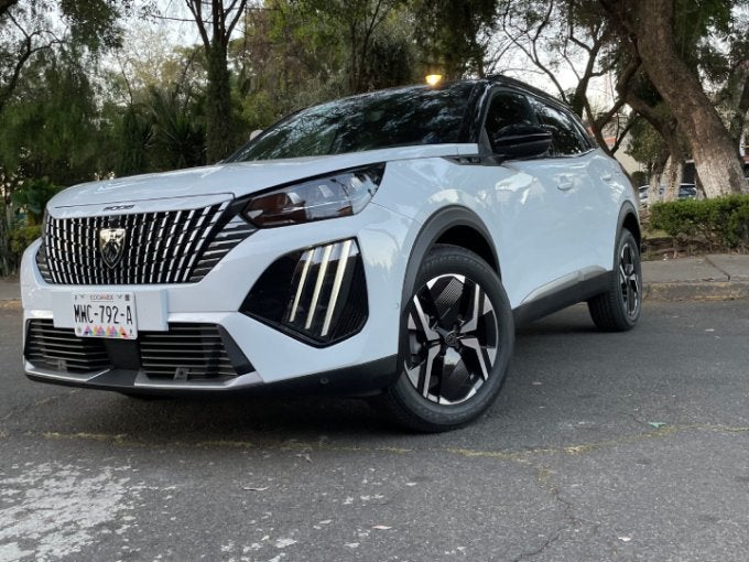 ¿Por qué nos compraríamos una Peugeot 2008 GT?