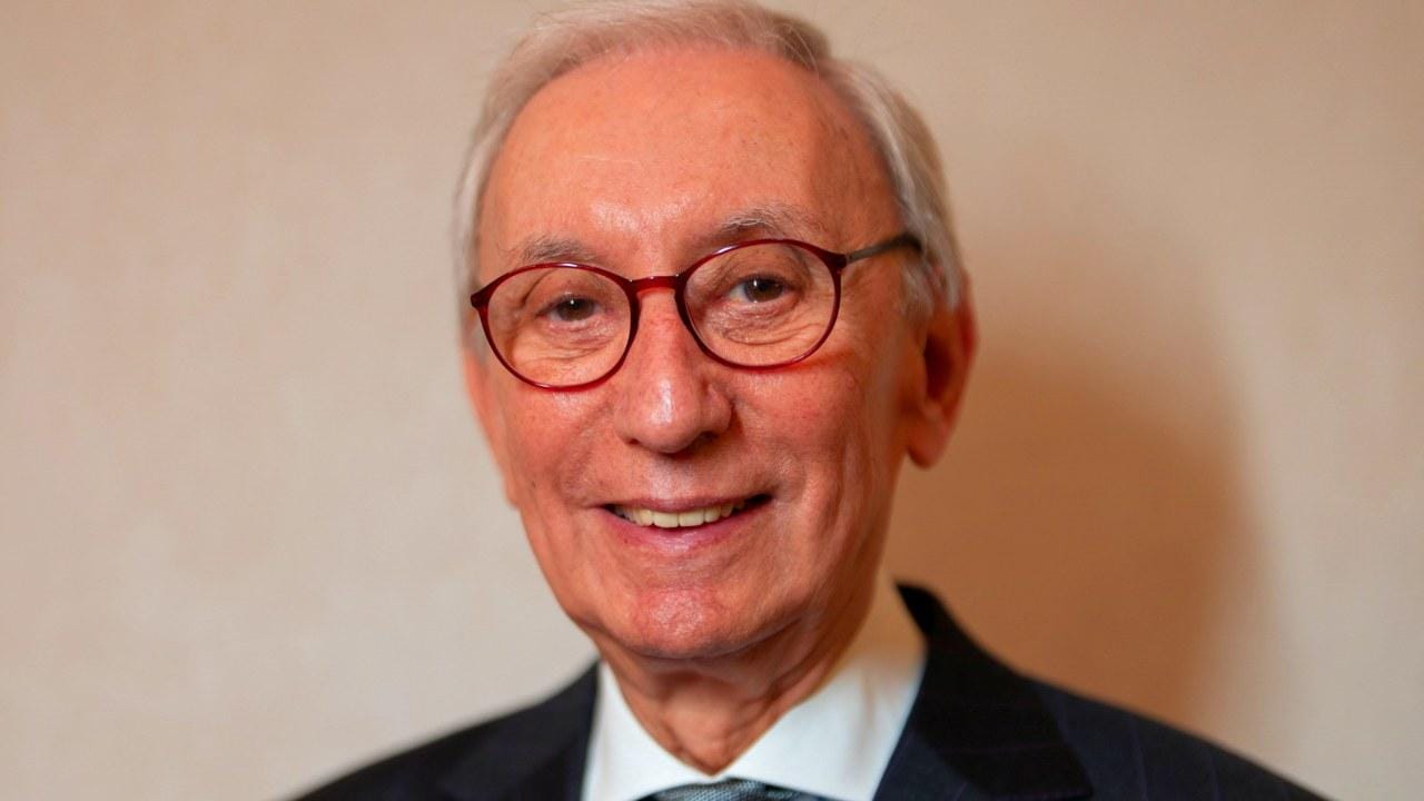 Globos de Ouro. Em momento emocionante, Júlio Isidro reage a homenagem ...