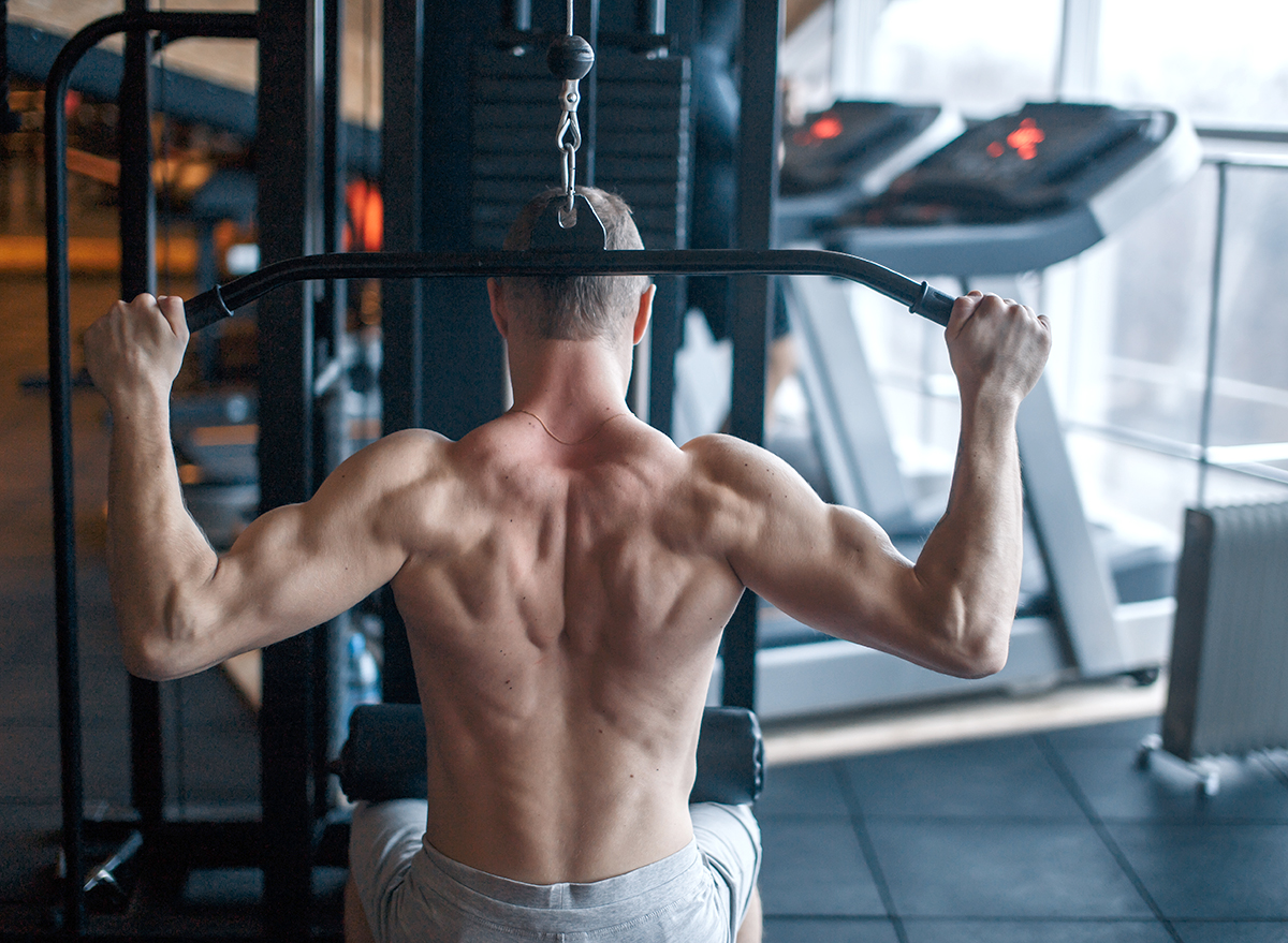 7 Overrated Gym Exercises Trainers Say to Skip