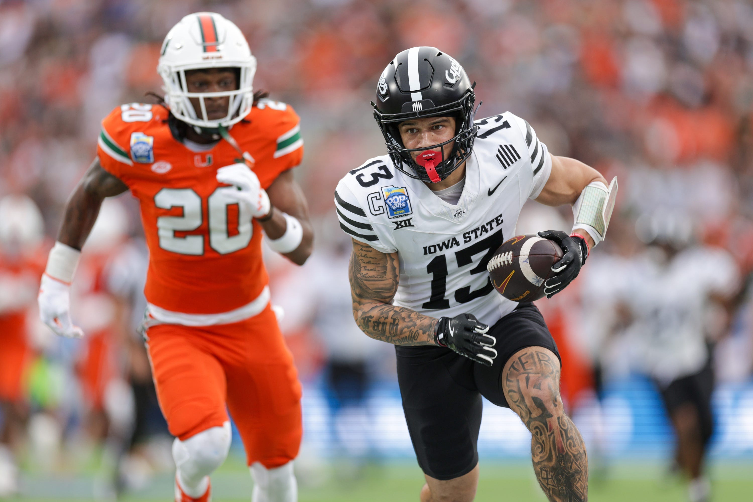 2 NFL Combine stars visit Steelers