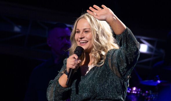 American Idol contestant stuns judges with ‘chilling' Kelly Clarkson cover
