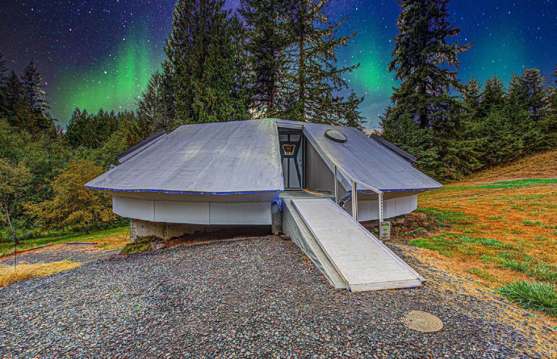 Amazing UFO-inspired homes space enthusiasts will love