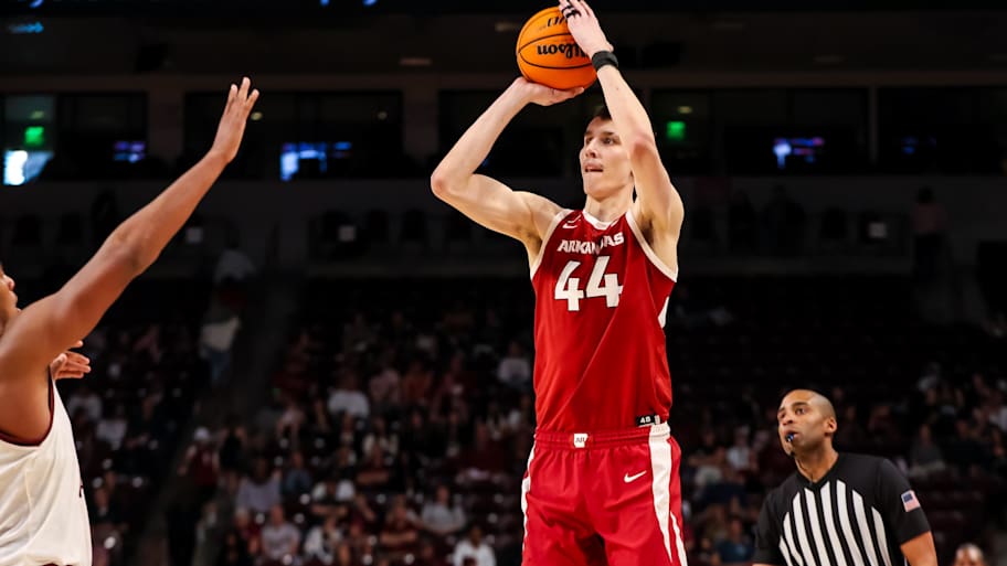 Social Media Buzzes as Zvonimir Ivisic Joins Brother Tomislav at Illinois