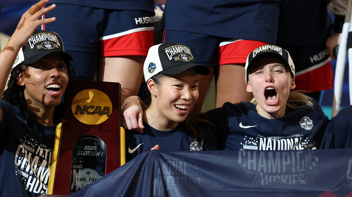 Barack Obama hypes up UConn fans after National Championship