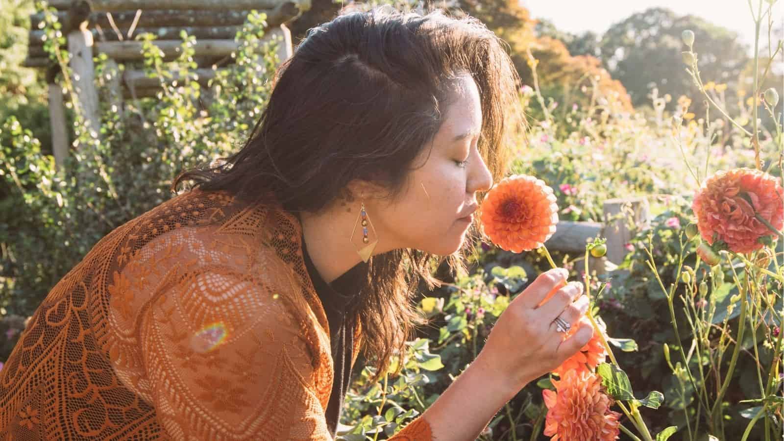 13 Gorgeous Spring Blooms That Practically Plant Themselves