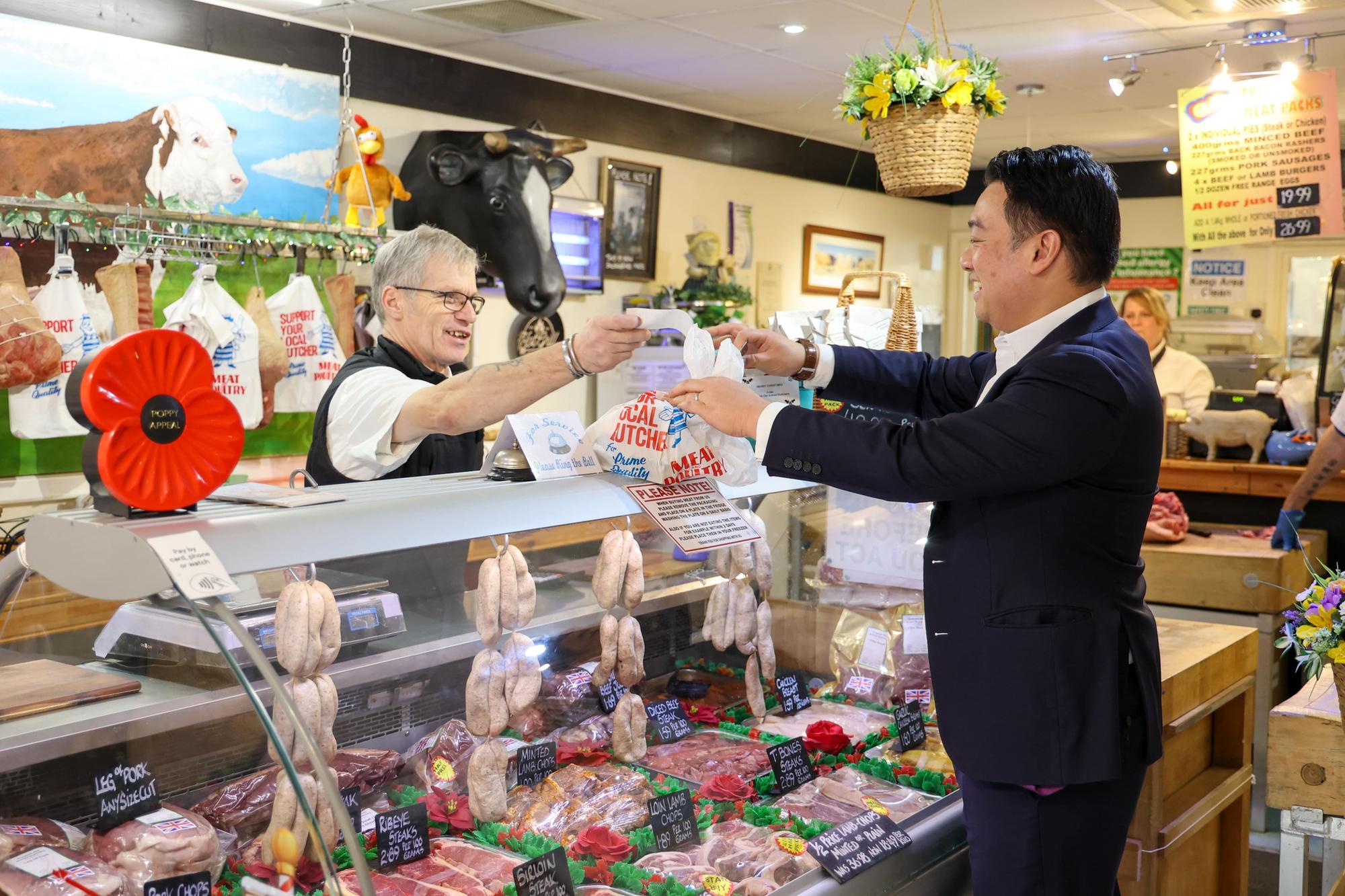 Political opinion: MP Alan Mak vows to stand by 514 businesses in the ...