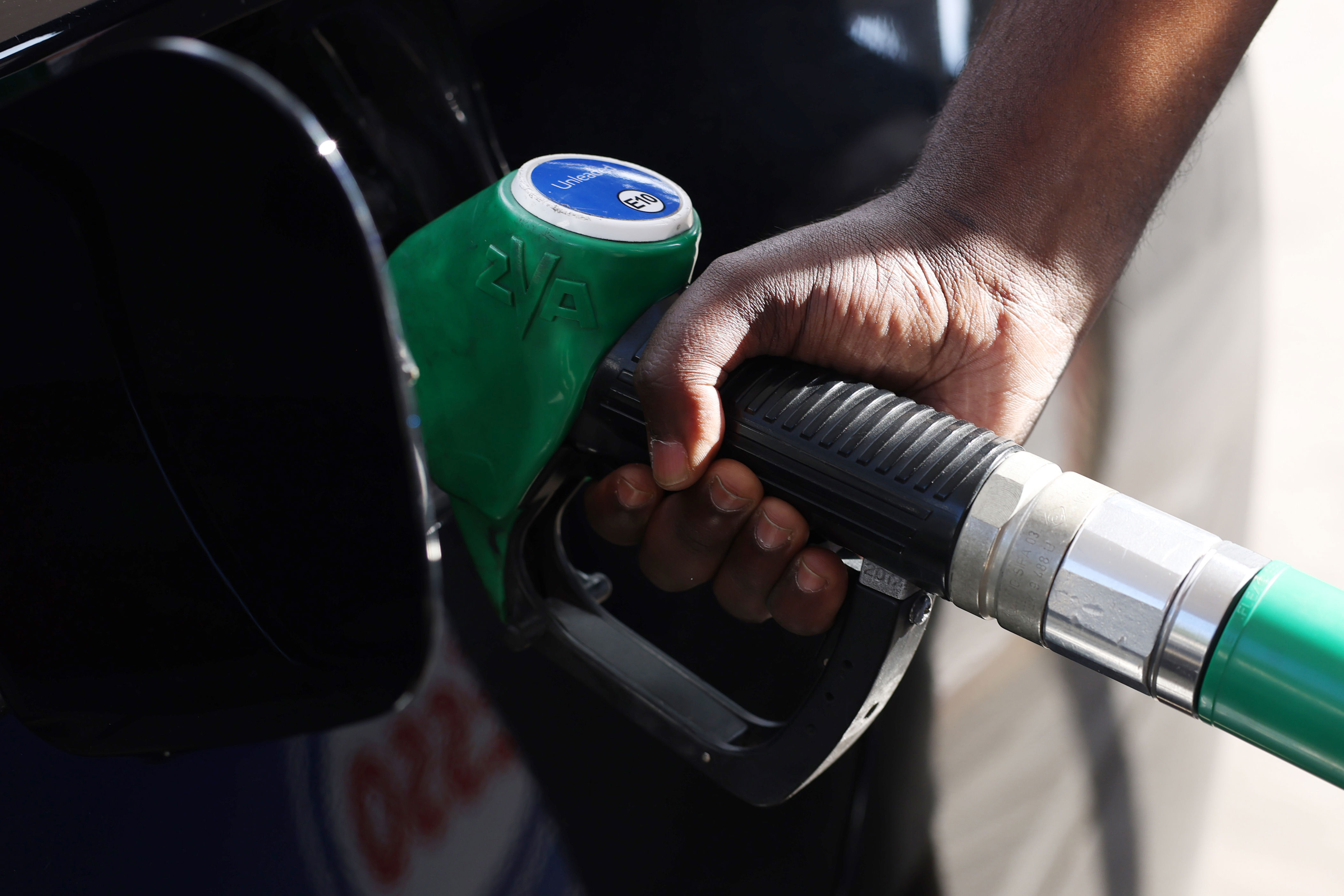 Fuel prices: petrol and diesel price to hit low before Easter - how to ...