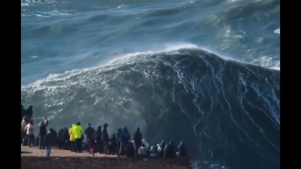 Terrifying Or Mesmerising? Video Of Colossal Waves Leaves Internet ...