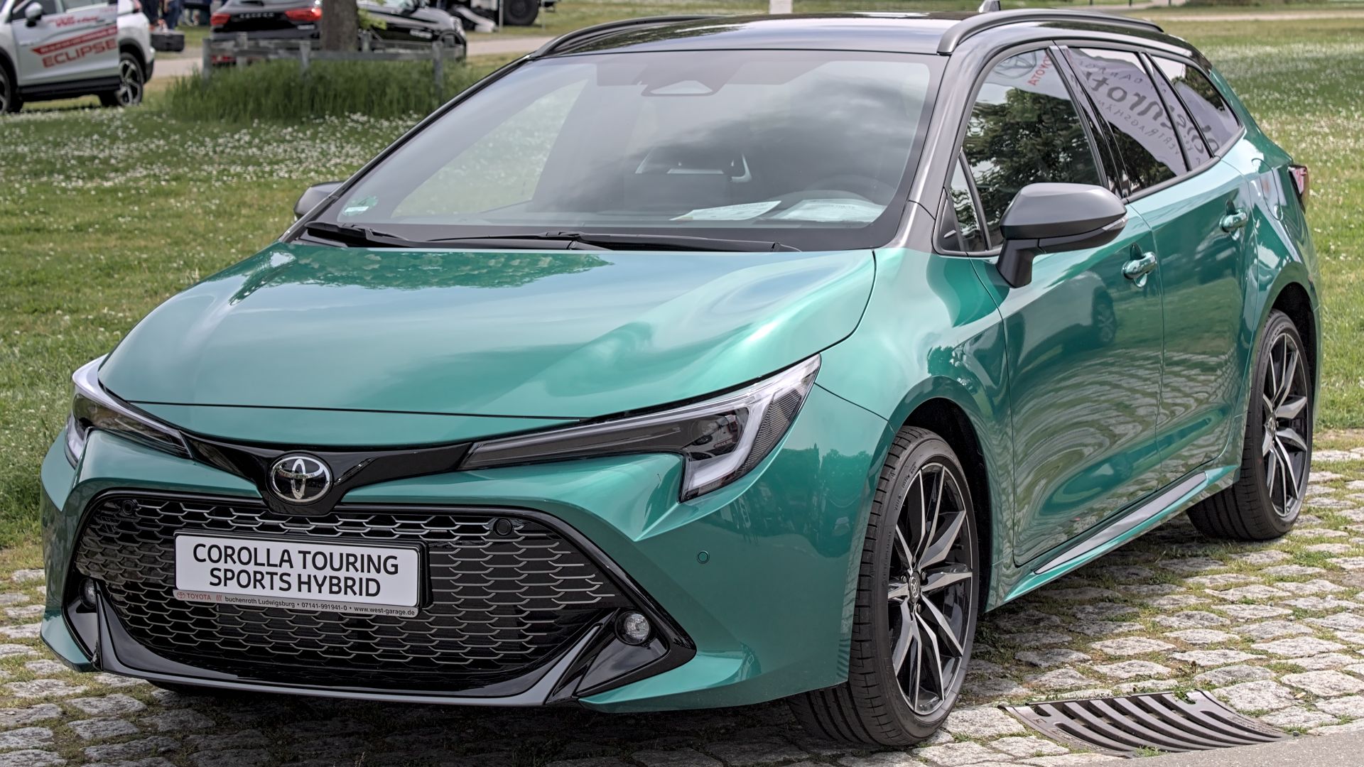 20 Common Cars You Always See Everywhere On The Streets