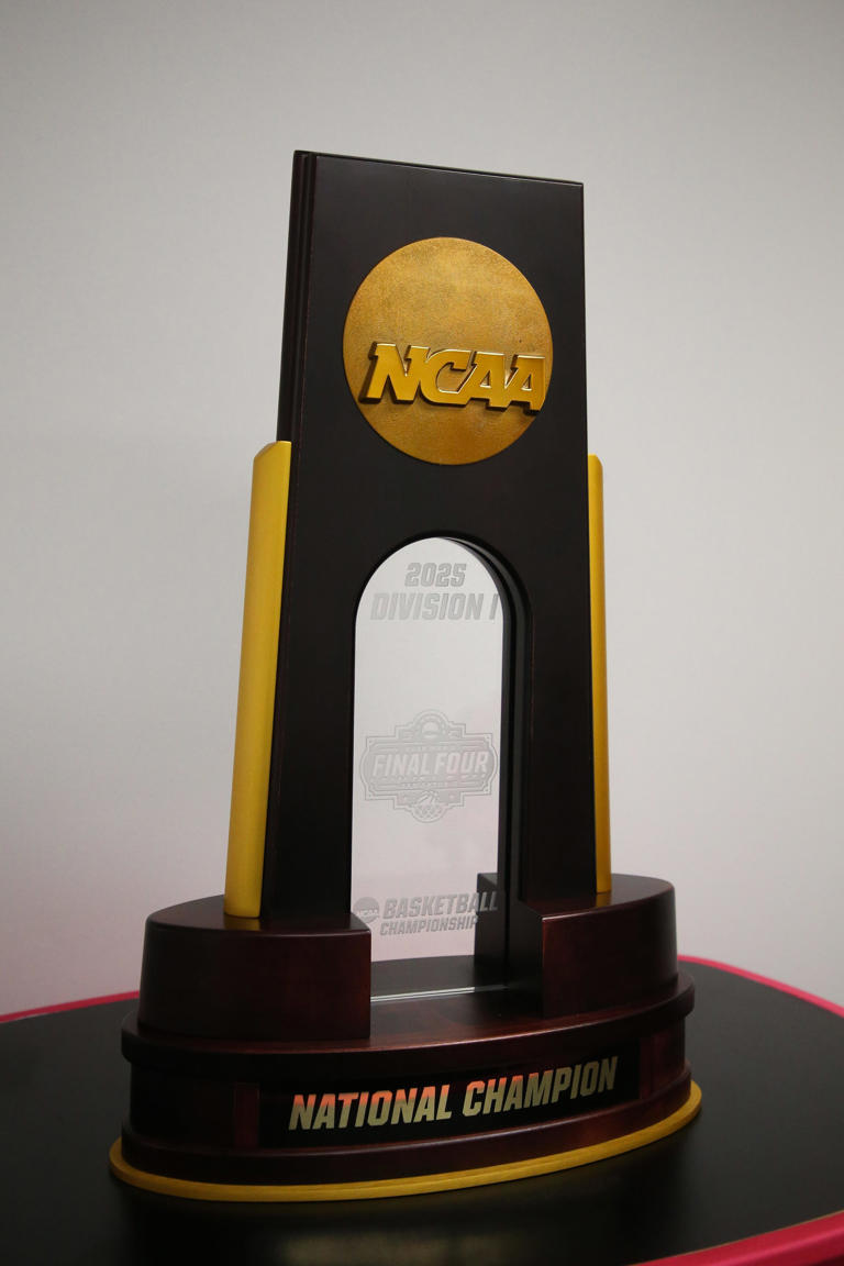 March Madness: How to watch, stream Florida vs. Houston in NCAA ...