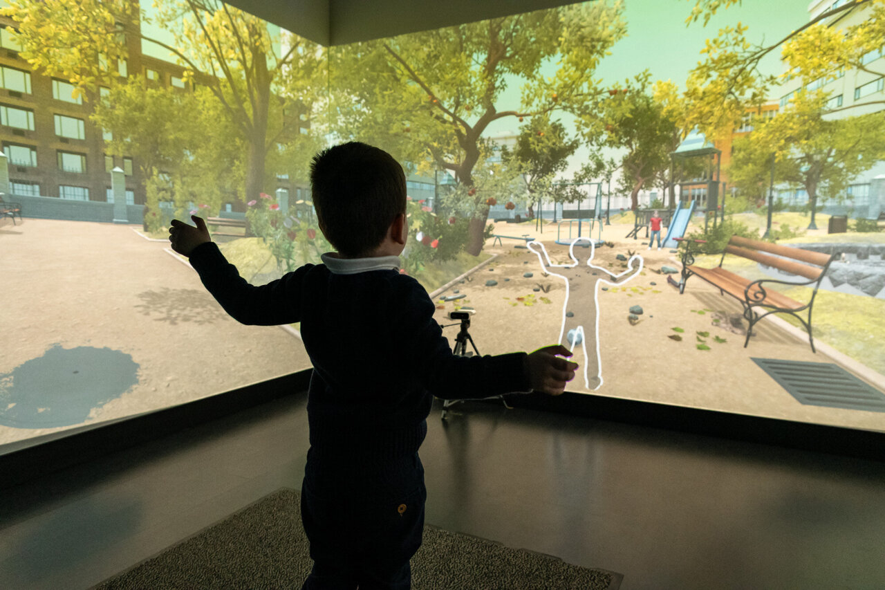 VR system developed to simulate environments for early detection of autism
