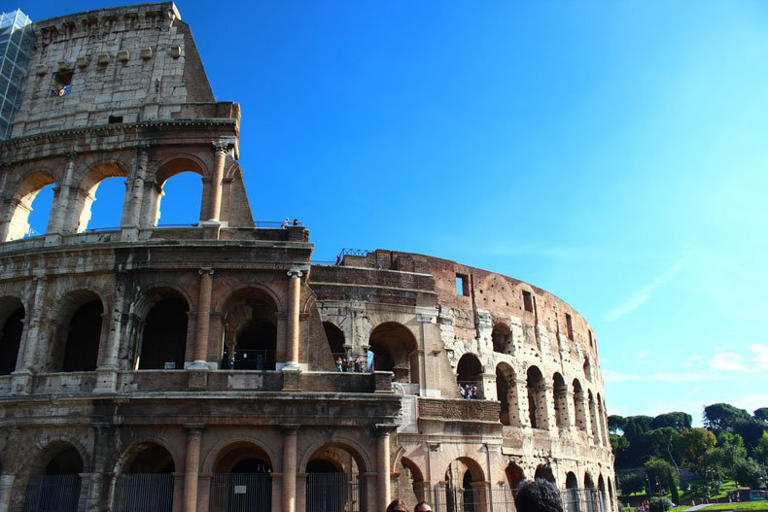 10 FUN Educational Trips to Take with Your Kids