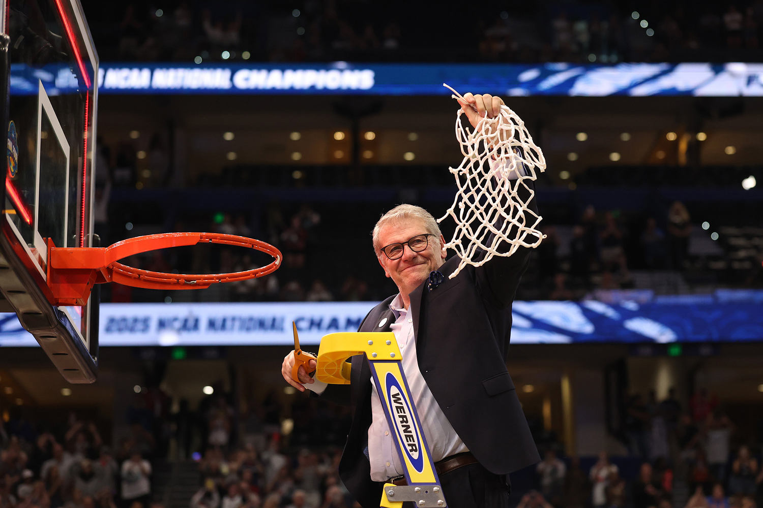 UConn coach Geno Auriemma talks about his future and why he's fine with ...