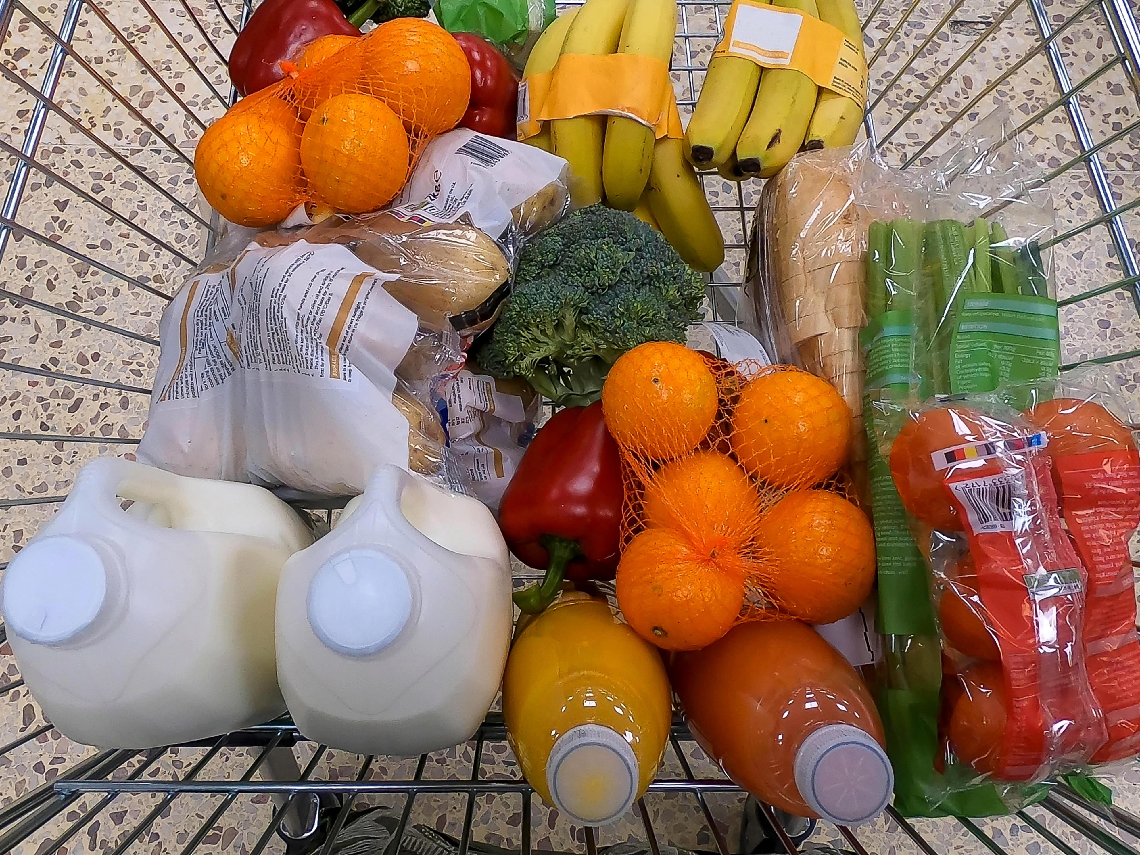 I'm a mom of 12. These 10 things help me stick to and stretch my ...