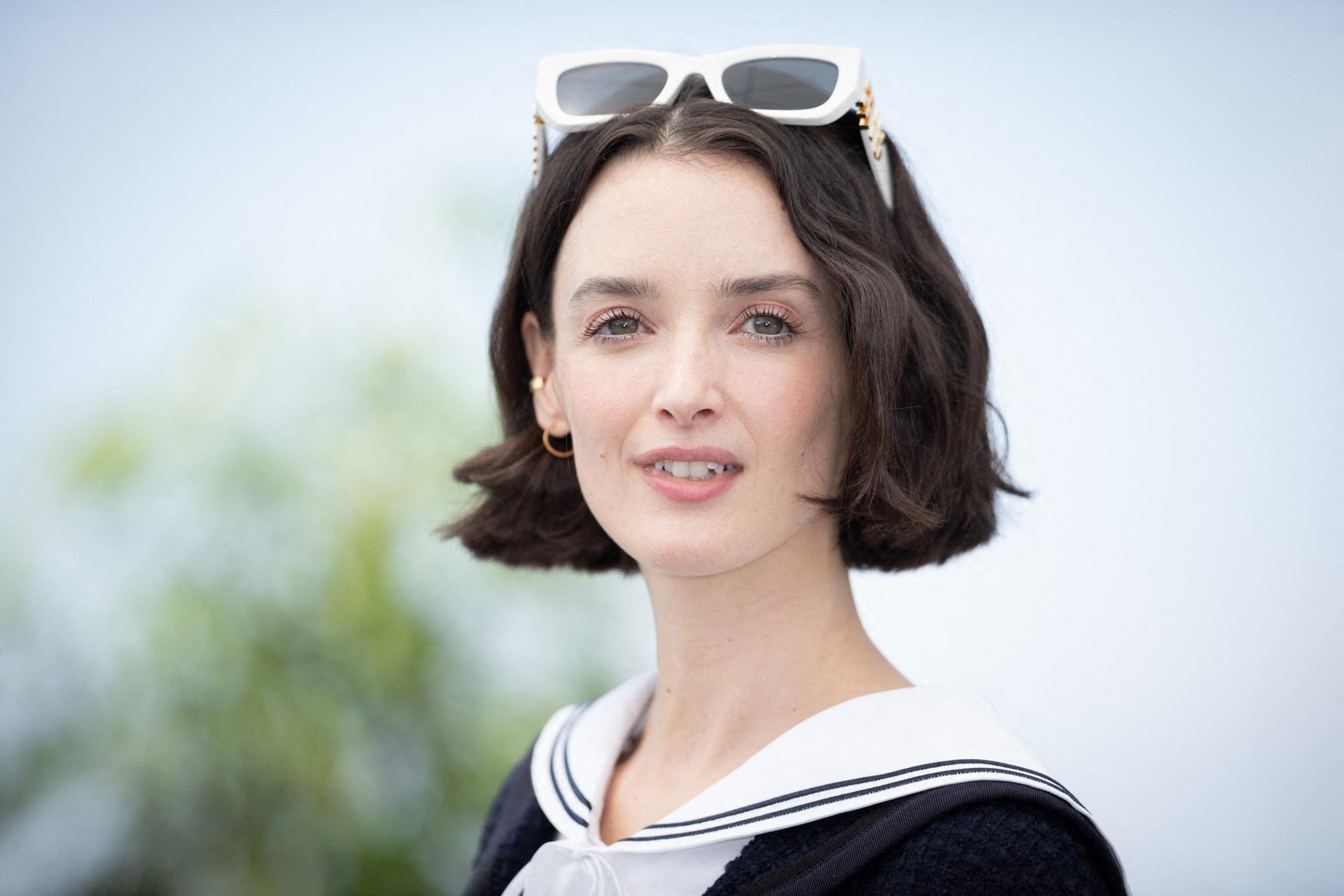 «J’ai des dents très créatives» : Charlotte Le Bon évoque avec ...