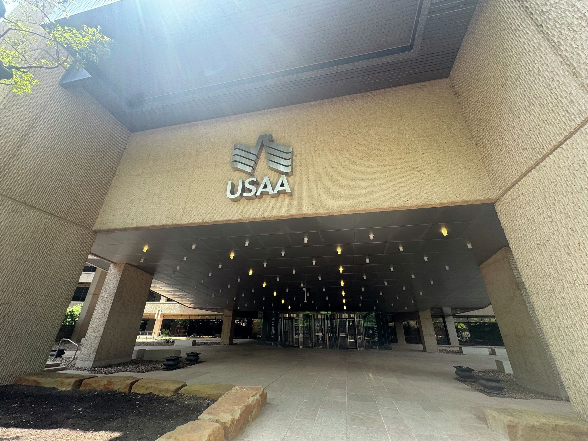 Regions Bank argues USAA's legal stronghold on mobile deposits should end