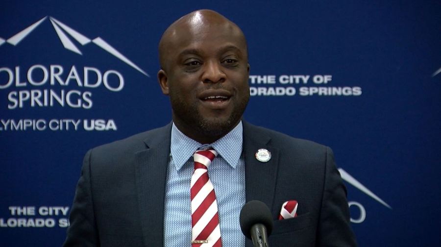 Mayor Mobolade backs putting Karman Line to voters