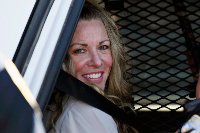 Judge puts evil mom Lori Vallow down with three words as she complains ...