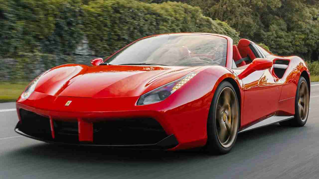 Ferrari lidera lucros por carro vendido e fatura quase US$ 150 mil por ...